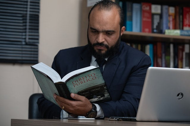 ¿Qué son las peritaciones judiciales y cuál es la función y precio del ...